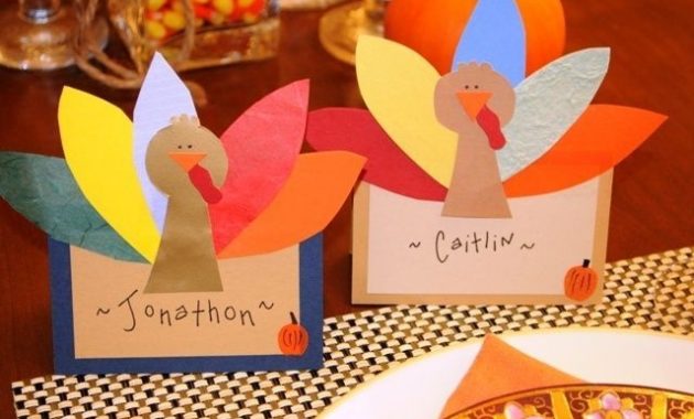 46 Lovely Turkey Decor For Your Thanksgiving Table Ideas