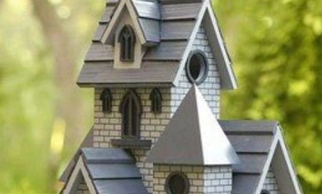 49 Magnificient Stand Bird House Ideas For Garden | ZYHOMY