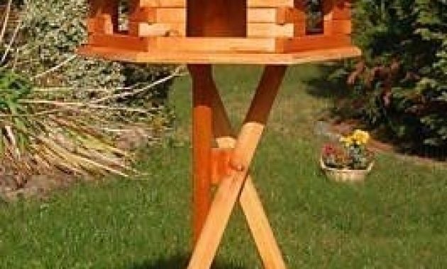 49 Magnificient Stand Bird House Ideas For Garden | ZYHOMY