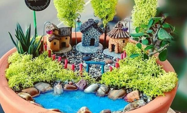 40 Pretty Fairy Garden Design Ideas To Try - ZYHOMY